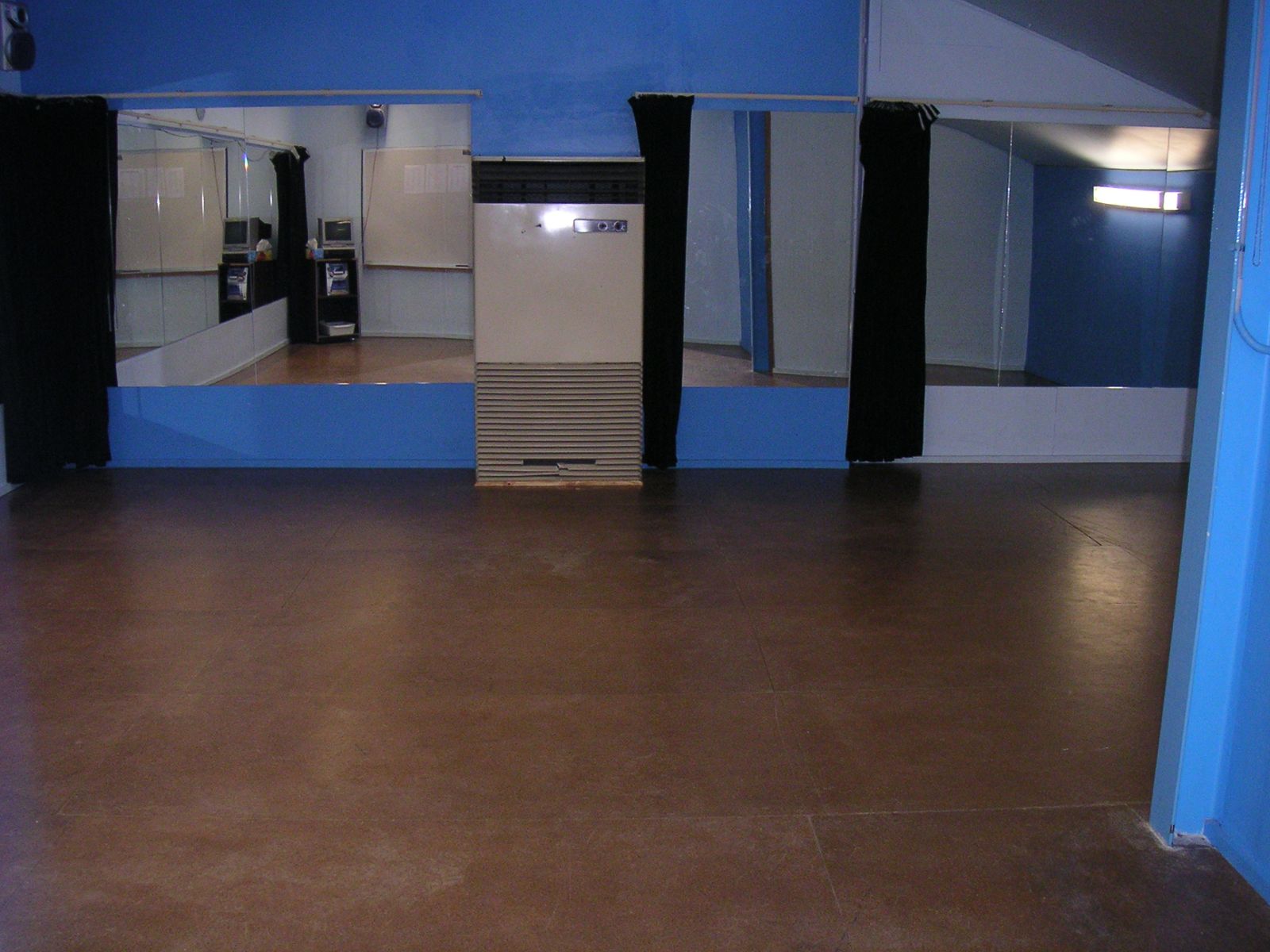 STUDIO HIRE IN ADELAIDE! - Essential Talent